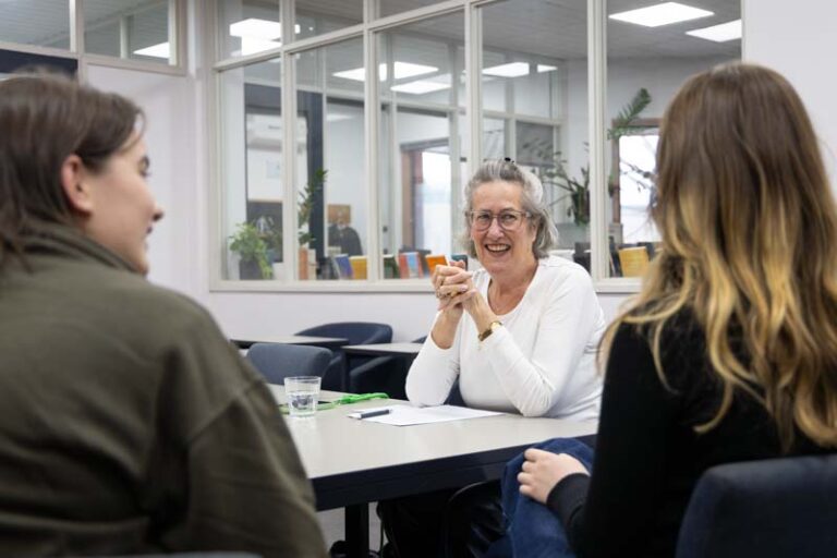 A brilliant career – students meet Fiona Inglis (Wyvern 1979) – Queen's ...